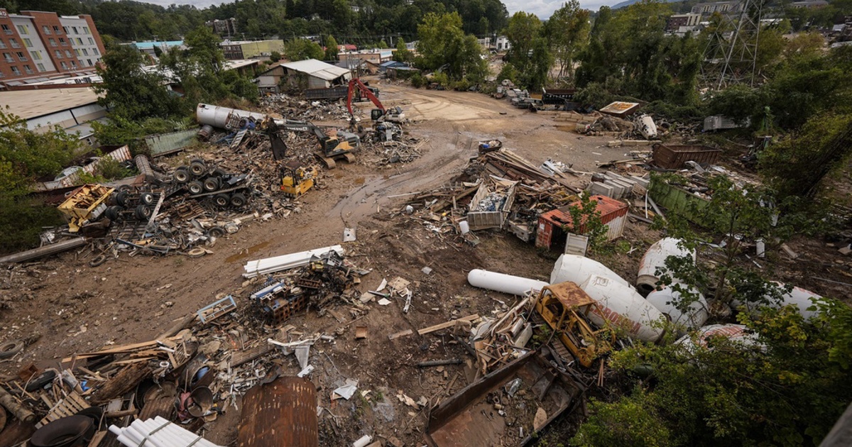 AFN - Pennsylvania Amish group helping rebuild Chimney Rock, North ...